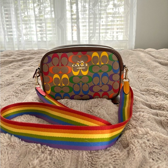 Coach | Bags | Coach Jamie Camera Bag In Rainbow Signature Canvas ...